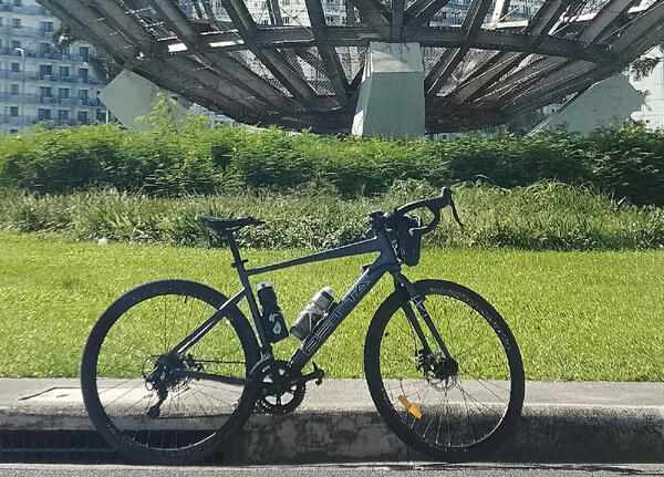 Xbiker's Tomac Carbide SL Superlite - Singapore bicycle - Togoparts